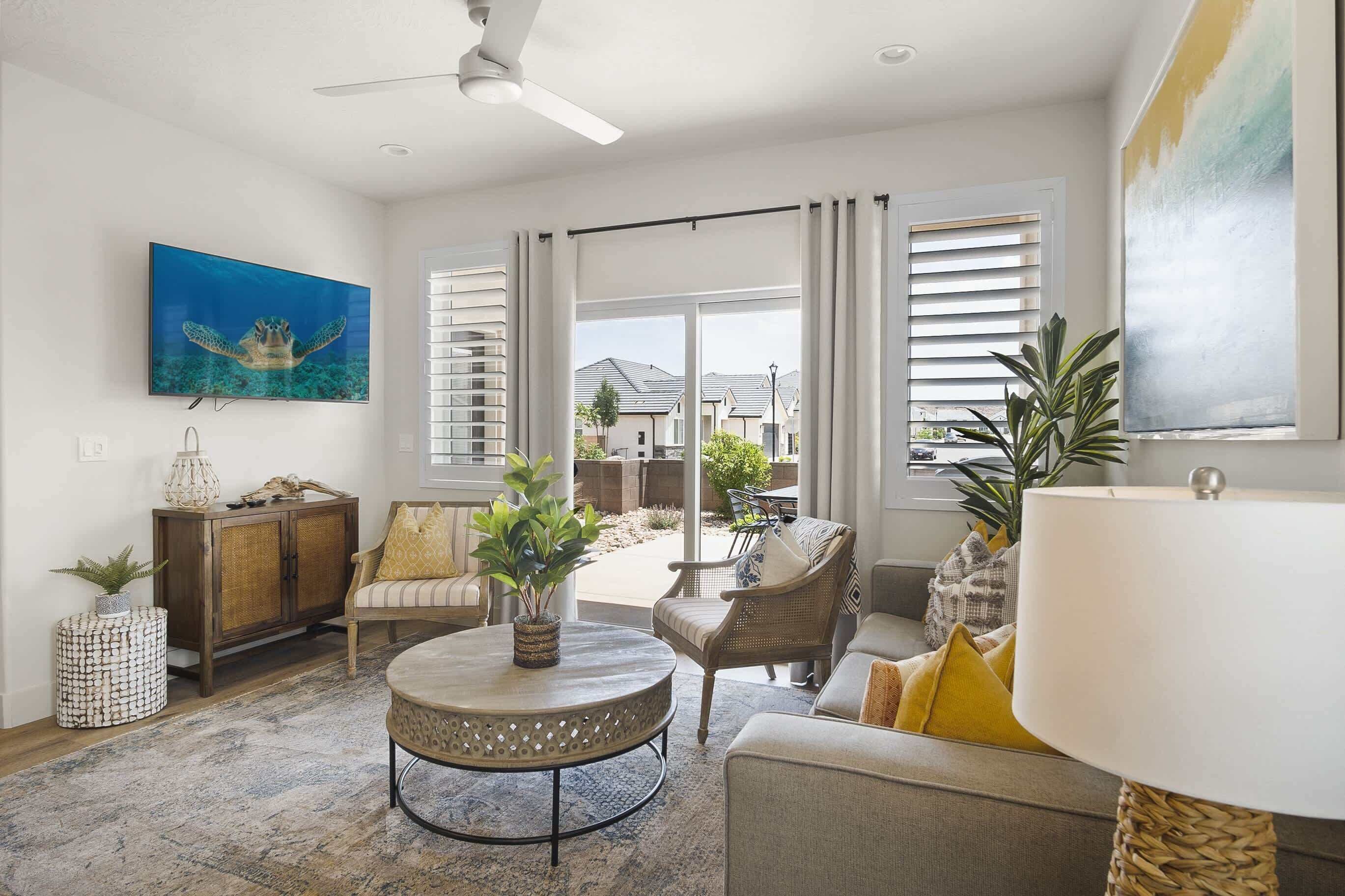 Happy Hawaiian Themed Condo! - St. George, UT