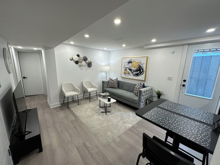 Luxury Modern B Appartment - マーカム