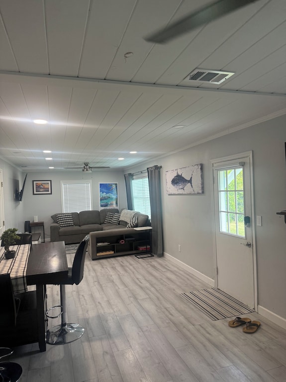 Charming 2-bedroom House With Dock, Ac, & Wifi. Enjoy Kayaking\n2 Min From Beach - Vero Beach, FL