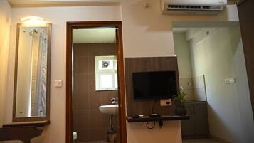 Estúdio básico | Ferros/tábuas de passar roupa, Wi-Fi de cortesia