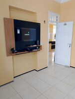 Quarto casal luxo | Wi-Fi de cortesia, roupa de cama