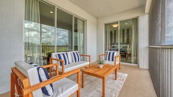 Apartamento Familiar, varanda | Terraço/pátio interior