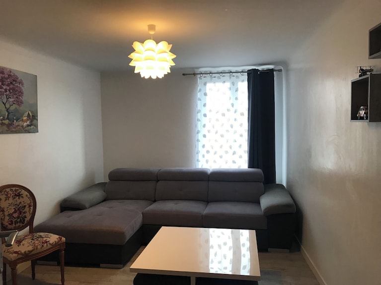 Maison Chaleureuse Et Spacieuse, Dans La Campagne, Entre Metz Et Nancy. - Pont-à-Mousson