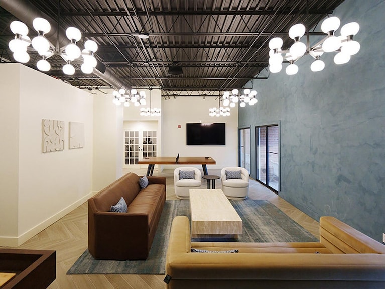 Landing | Amazing Studio, Gym, Pool - Raleigh