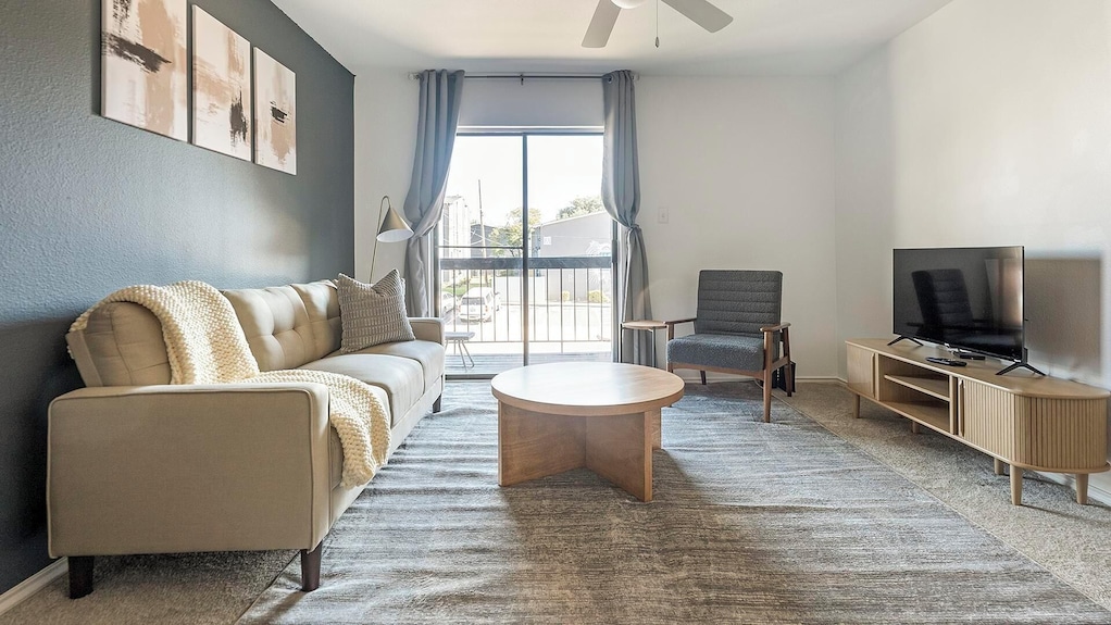 Landing | Spectacular 1bd, Gym, Pool - Pflugerville, TX