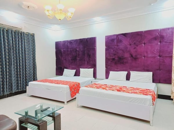 Rose Palace Guest House - Karachi