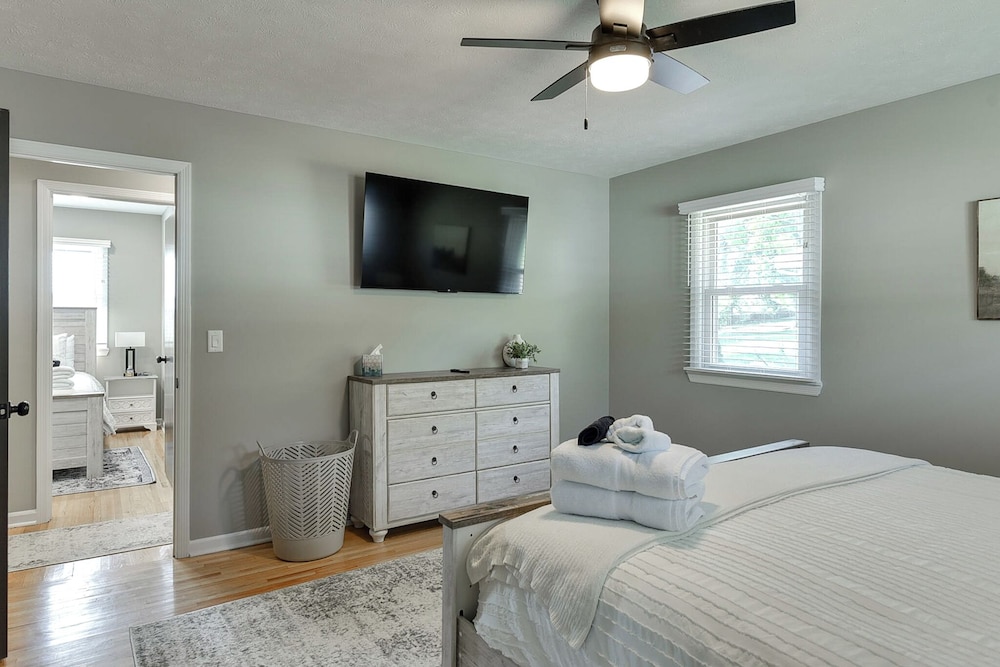 Rockbrook Oasis – Charming 3-Bedroom Home with Private Pool - Omaha | Vrbo