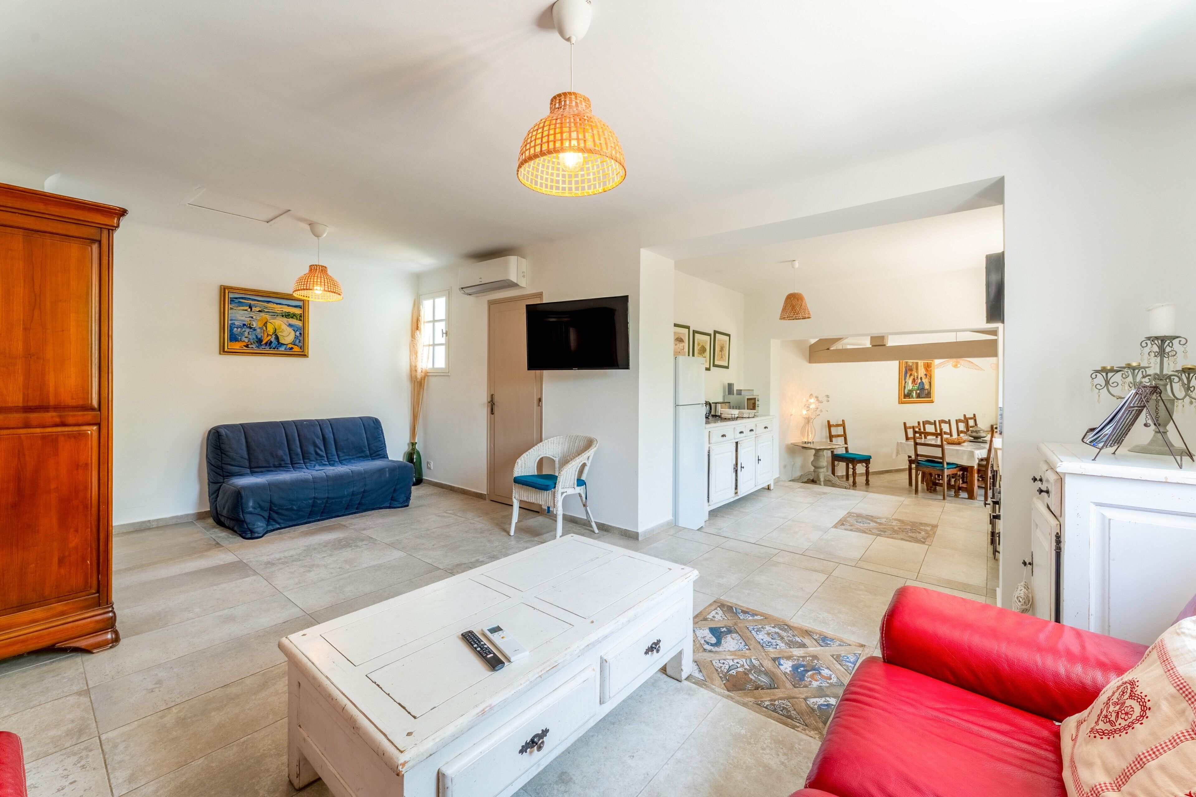 Maison De Vacances 'Saumane, Grande Bergerie' Avec Piscine Partagée, Wi-fi Et Climatisation - Cavaillon