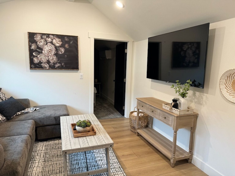 Cozy Cottage Near Hospital - 比靈斯