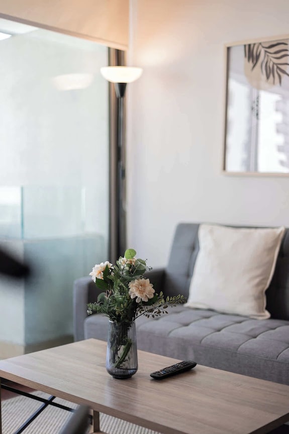 Chic 2br Flat | Las Condes Steps To Park And Mall - Las Condes