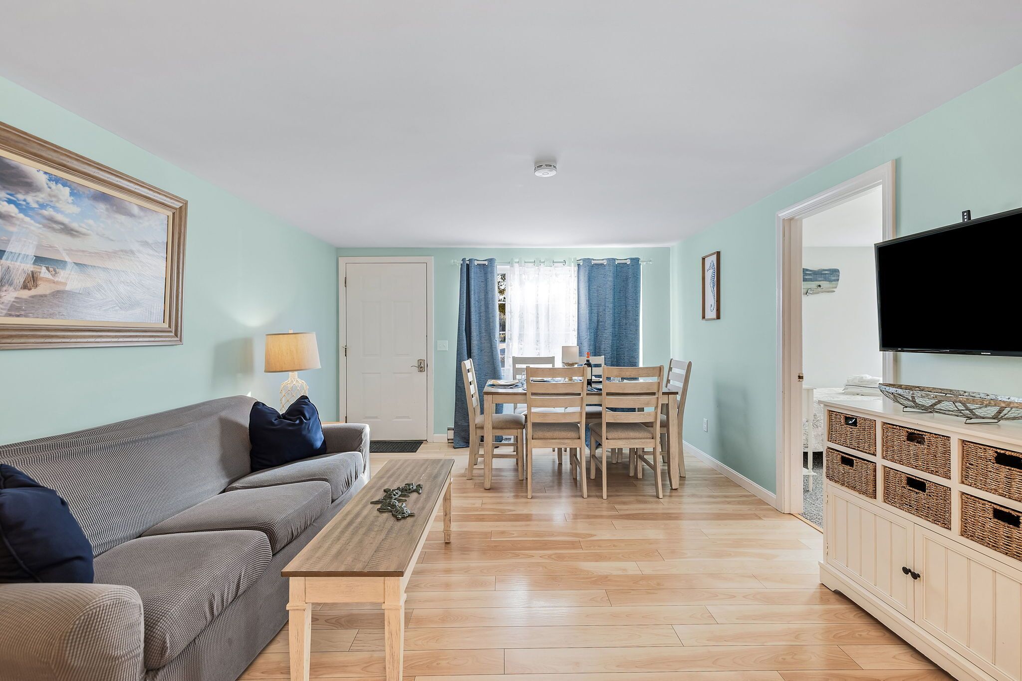 Walk To Beach, Steps From Park, Pet-friendly & Fire Pit - Dennis, MA