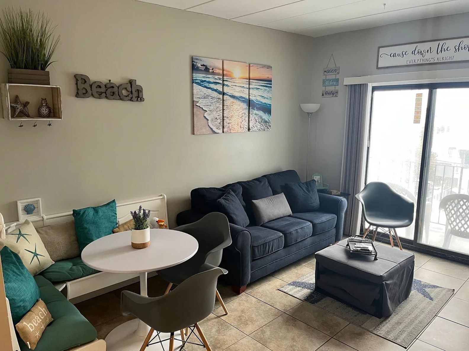 1.5 Blocks From Beach With Pool - Avalon, NJ