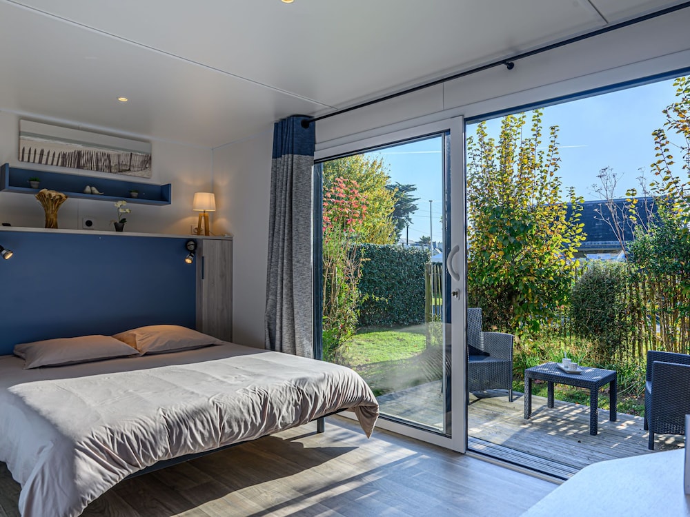 Hôtel'o 1 - L'ibis Noir by Interhome - Carnac | Vrbo