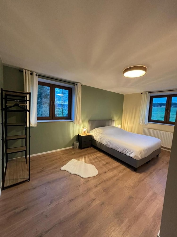 Villa De Miguel Enjoy A Pleasant Moment With Family Or Friends - Paliseul