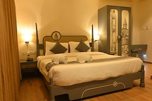 Quarto luxo, vista para a cidade | Wi-Fi de cortesia