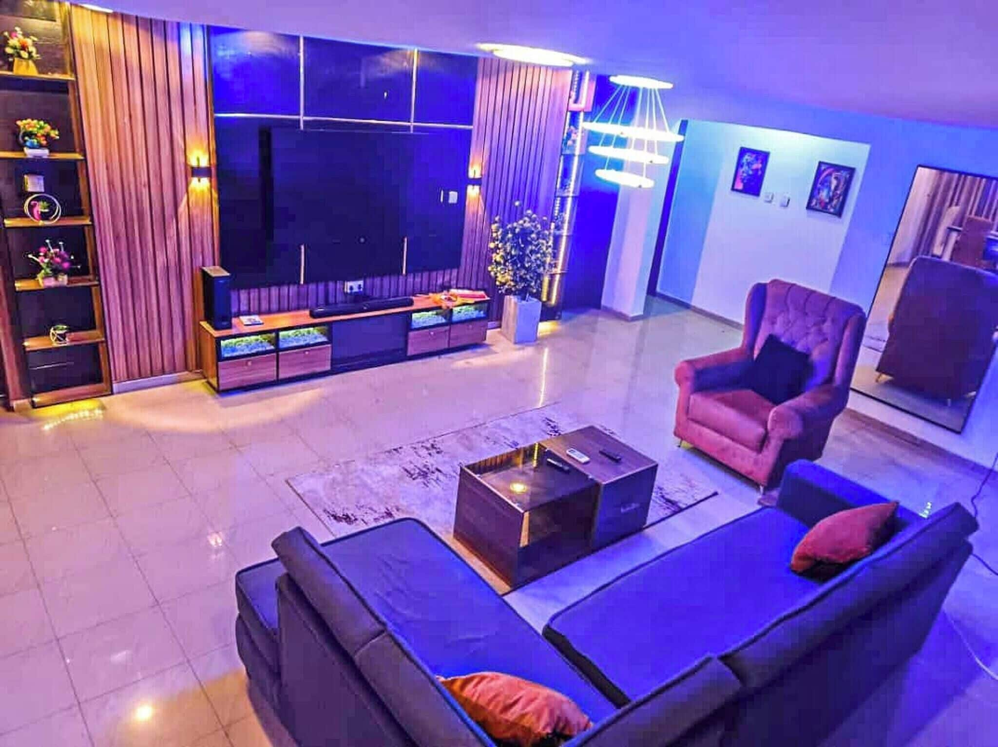 Apartamento, 3 quartos | Sala de estar
