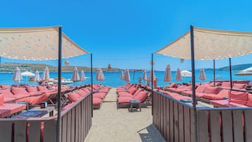 Praia particular nas proximidades