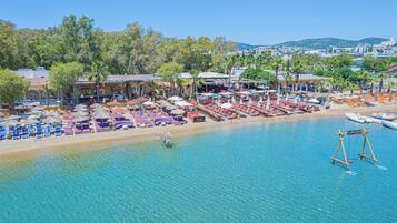 Praia particular nas proximidades