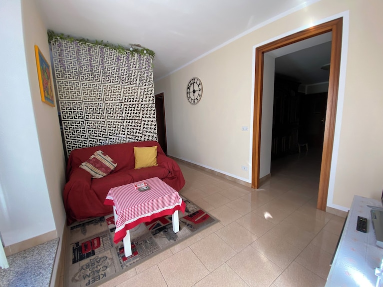 Cà Lina Lecco, Spacious Apartment Whith Parking Space - Lecco