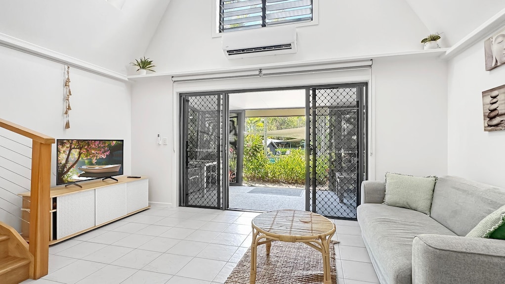 Canopy Chalet 6 - A Cozy Retreat For Two On Magnetic Island. - タウンズビル