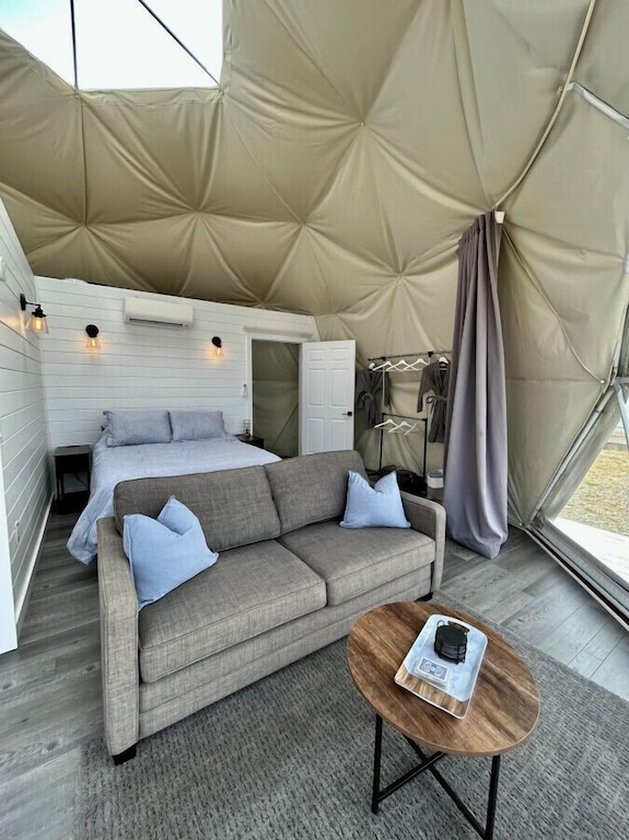 Dome 3 · Luxury Lakeside Dome Experience & Hot Tub - Cape Breton Island
