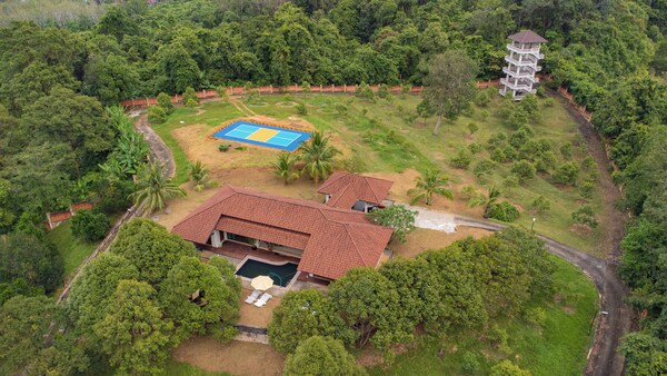 Pickleball Hill Villa Langkawi - Pantai Cenang