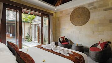 Vila, 2 quartos, vista para a piscina | 2 quartos, frigobar, Wi-Fi de cortesia, roupa de cama