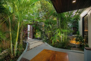 Entrada (vista interior)