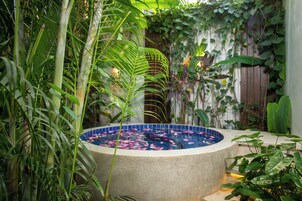 Quarto Clássico, 1 quarto, varanda (Private Villa) | Assento portátil para banheira