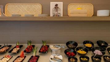 Pequeno-almoço tipo buffet diário incluído