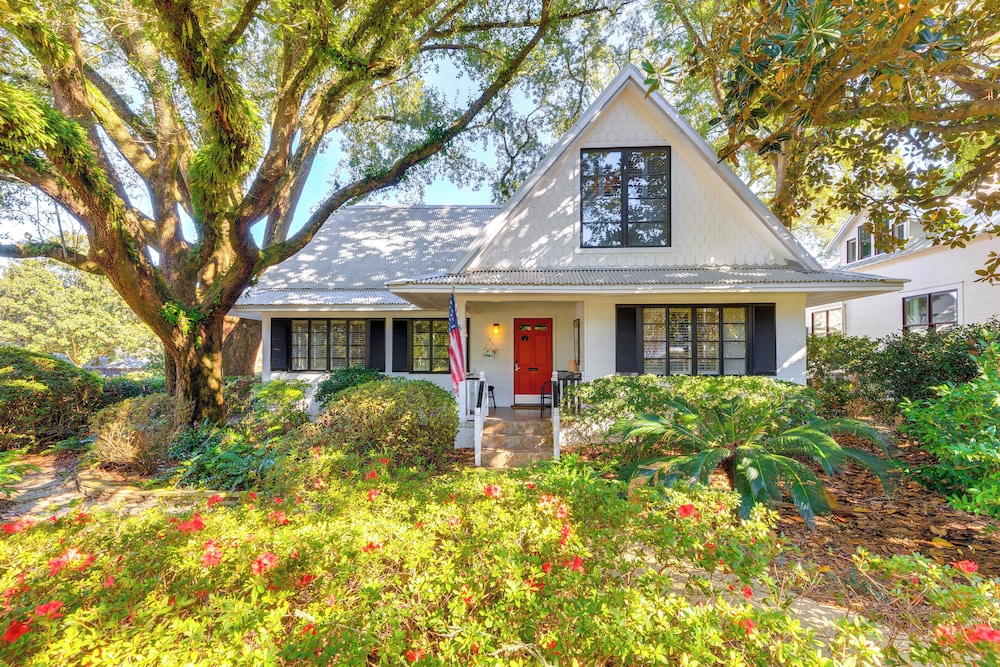 Walkable Home Near Beach & Downtown Fairhope! - Fairhope, AL