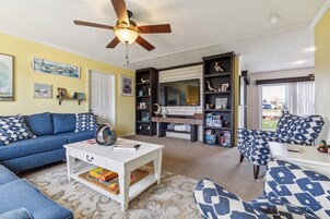 Casa, 3 quartos | Área de estar | Smart TV, serviços de streaming