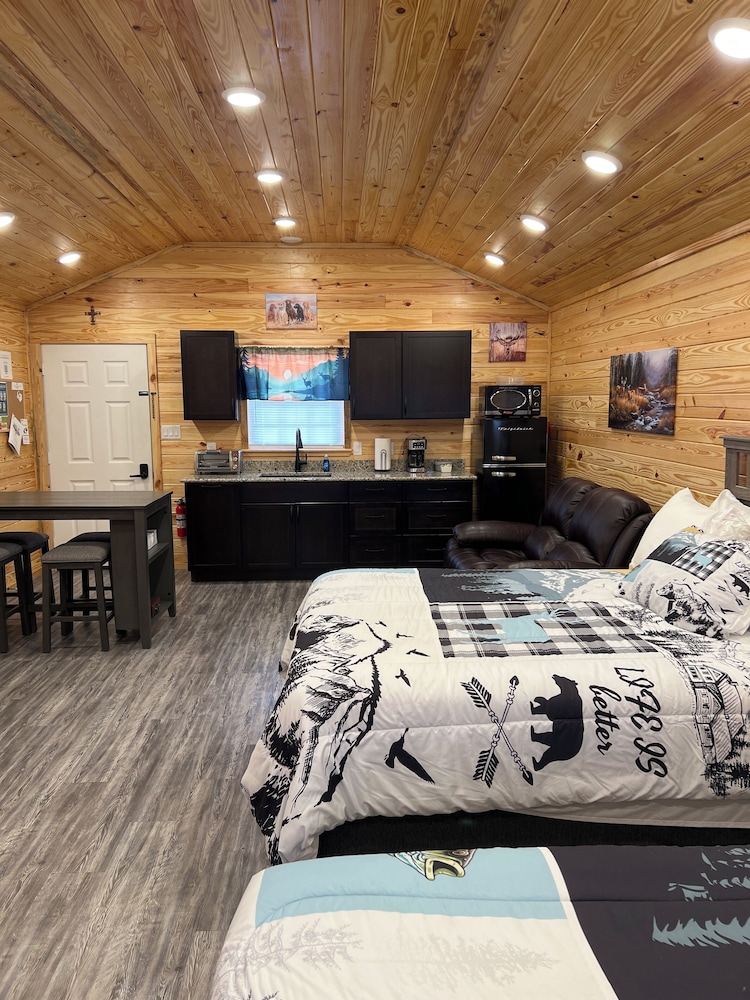 Cabin Unit 1 of 6 in amazing Paige with AC, WiFi - Paige | Vrbo