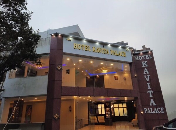 Hotel Kavita Palace - Lansdowne, India