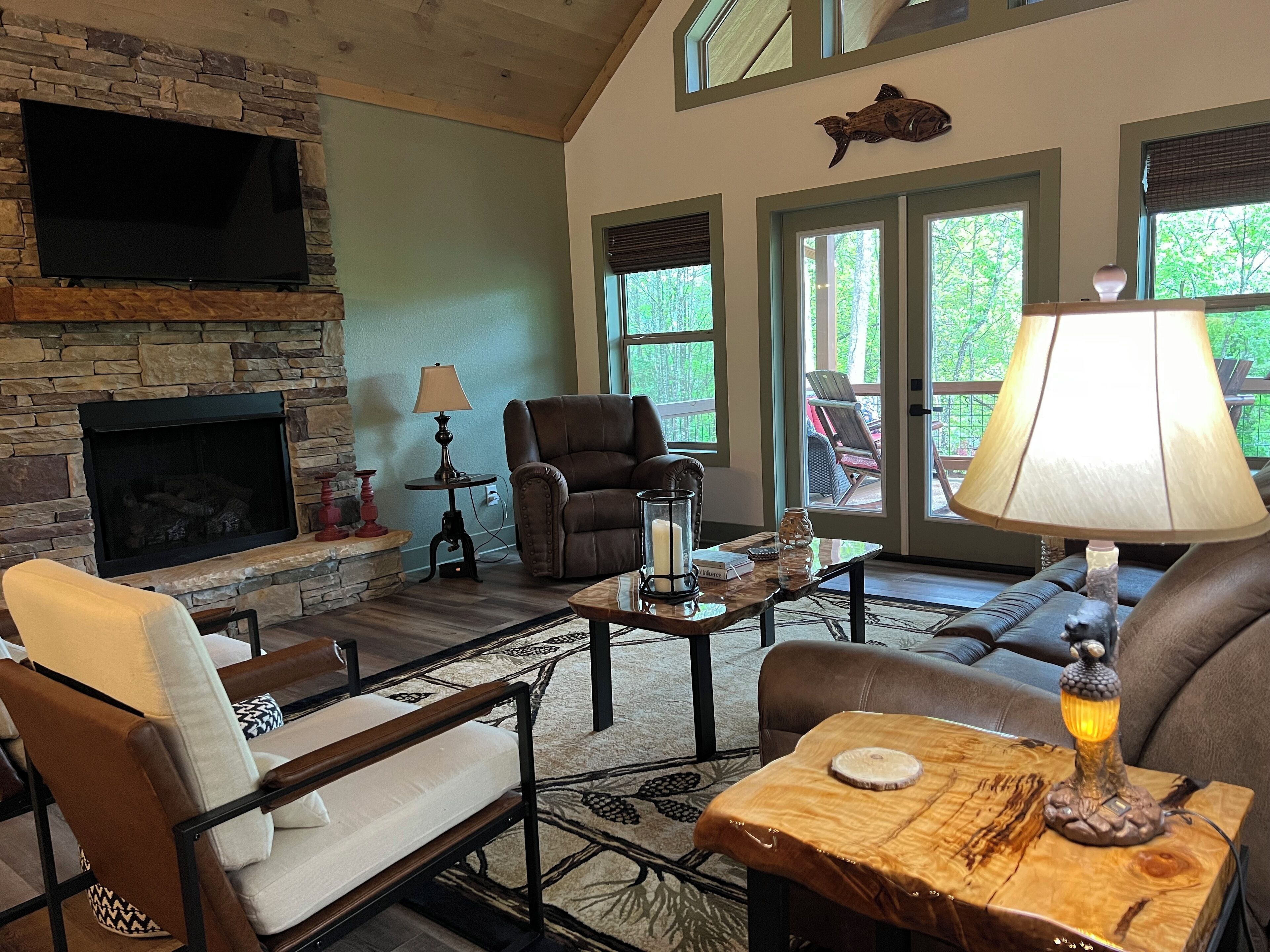 Bears Den At Beech Cove Hiawassee, Ga - Hiawassee, GA