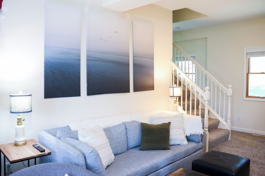 Walkable Farmhouse Near Beach & Town - 레이크 제네바