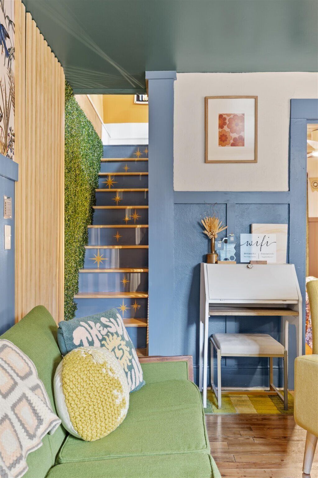 The Glass Garden - 60s/70s Retro-themed Apartment - Leland, NC