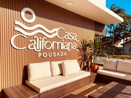 Fachada da propriedade