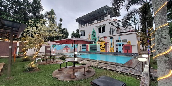 Villa Zam Zam Puncak - Cisarua