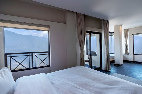 Nana Mountain Resort Mt. Annapurna View - Pokhara