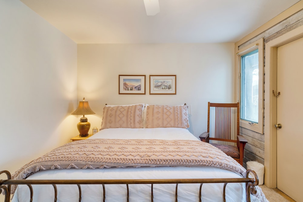 Near Vail Ski Village, Balcony & Mountain Views | Vail Vista by ...