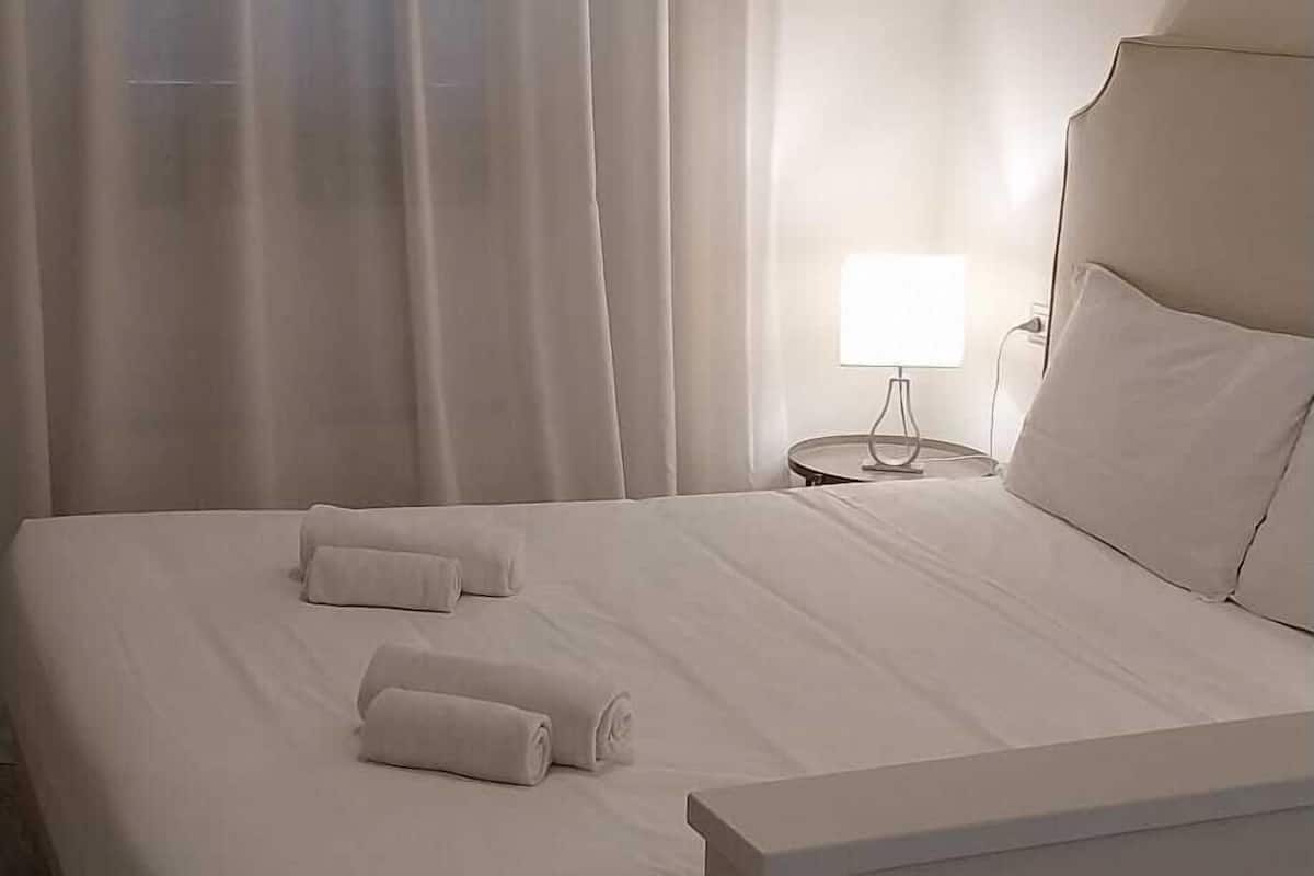 Apartamento Deluxe em Condomínio Fechado | 1 quarto, com decoração personalizada, com mobília individualizada