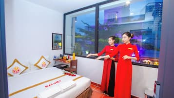 Quarto Deluxe, 1 cama de casal, Vista para a cidade | Roupa de alta qualidade, minibar, secretária, Wi-fi grátis