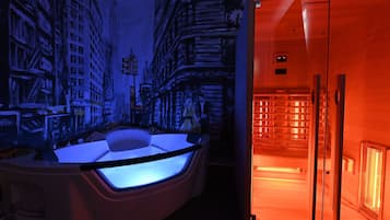Suite-Estúdio, varanda, vista para a piscina | Roupa de alta qualidade, camas de colchão pillowtop, minibar