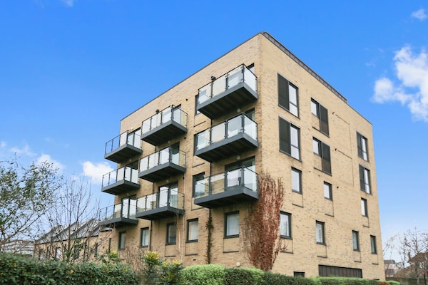 Hybrid Resi Greenwich - Greenwich