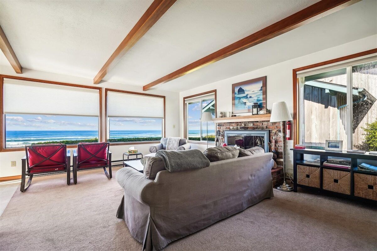 Falcon Getaway - New Oceanfront Listing! - Cannon Beach, OR