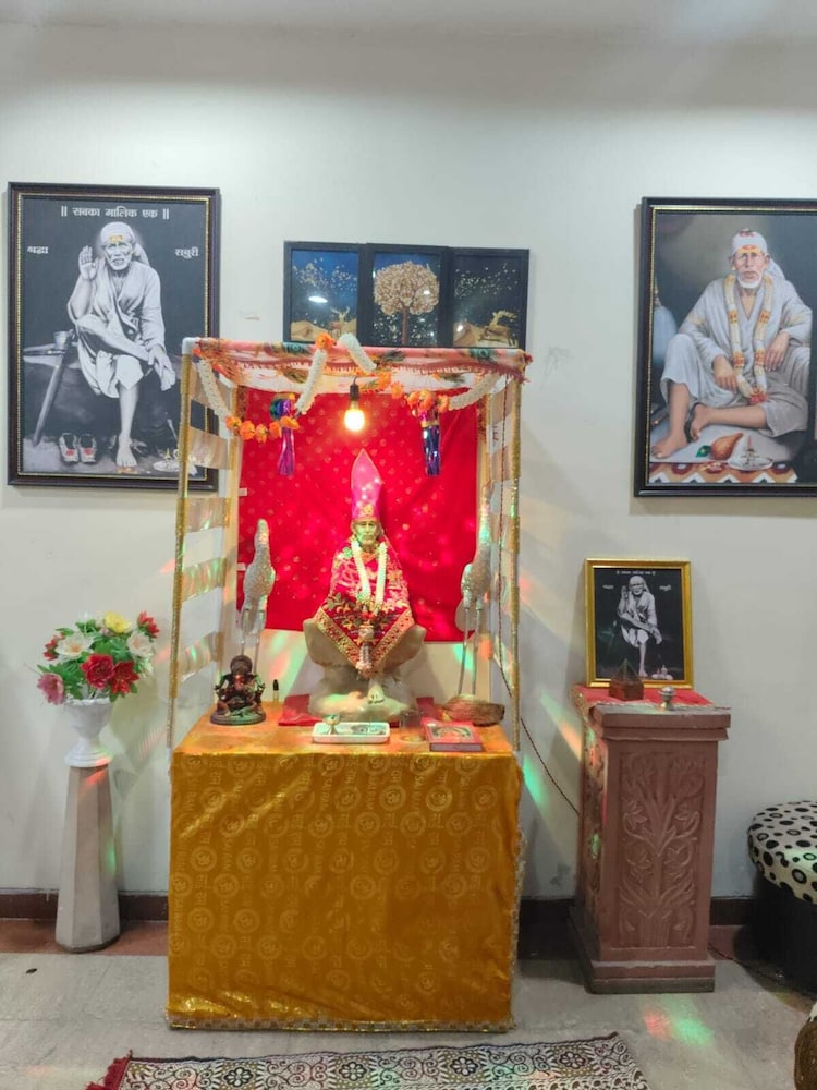 Hotel Sai Jharna - Shirdi