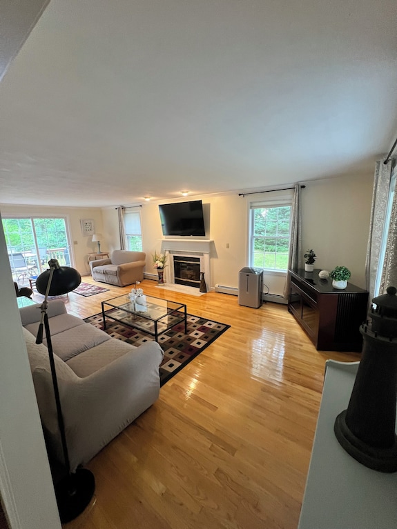 3 Bed / 3 Bath Summer & Sept-may Rental - Rhode Island