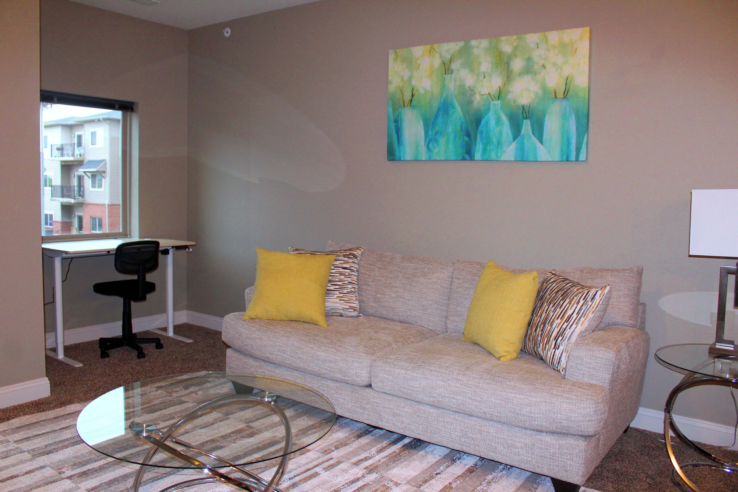 2-bedroom Apartment In W. Des Moines.  Close To Jordan Creek Mall, Dmu, Top Golf - West Des Moines, IA