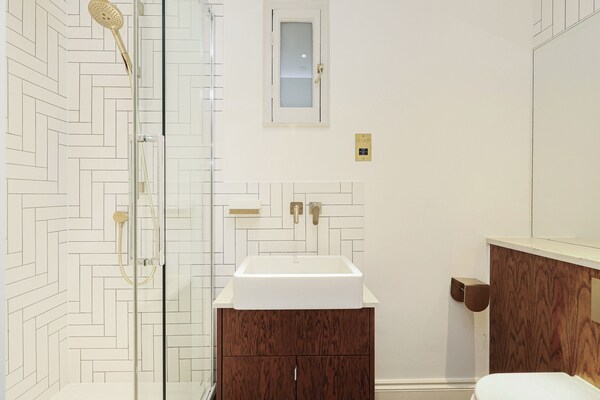 Kensington Gardens Apartments - Notting Hill